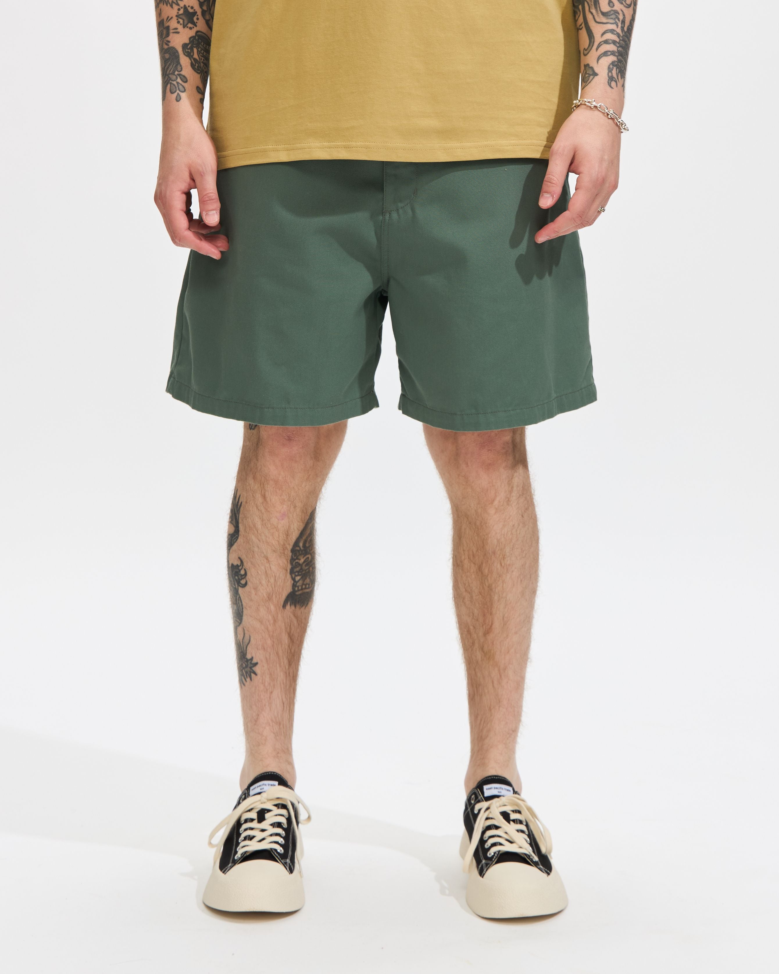 Carhartt WIP Sandler Short in Park| Homme Essentials